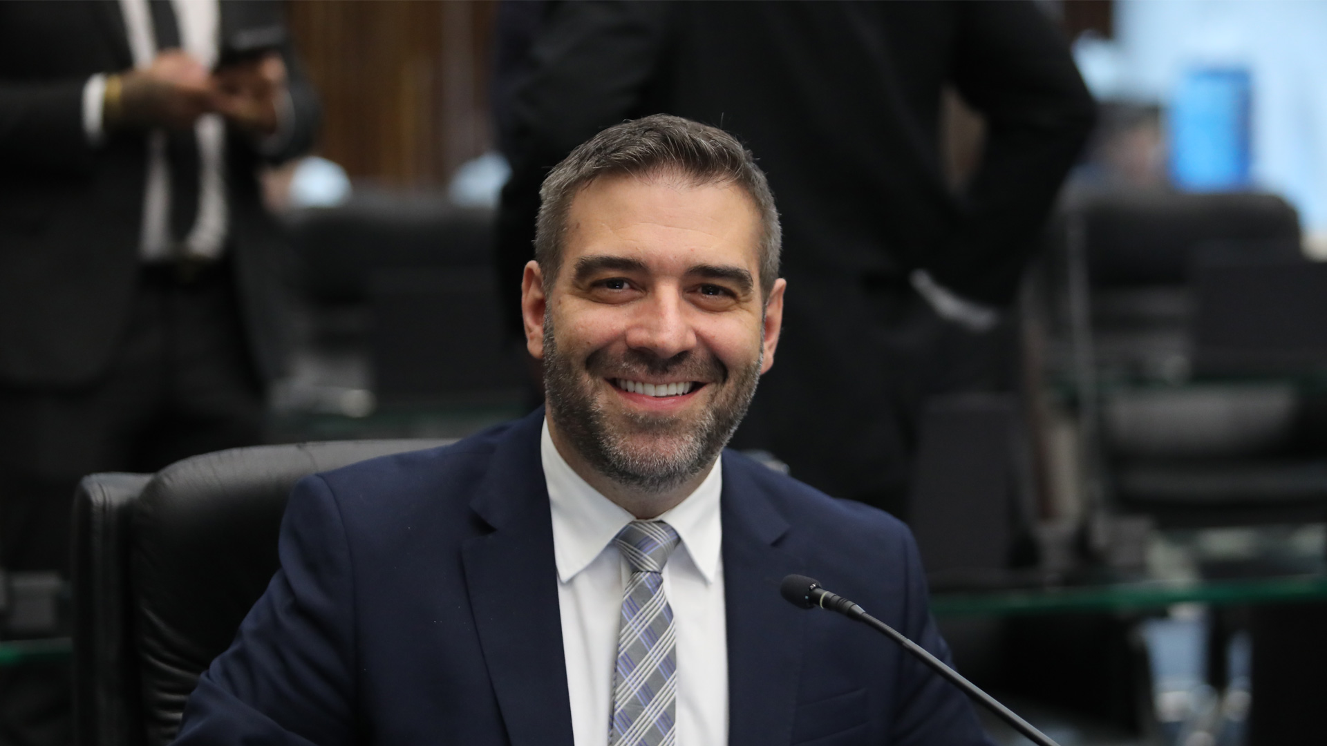 Deputado Denian Couto quer mais segurança nas escolas